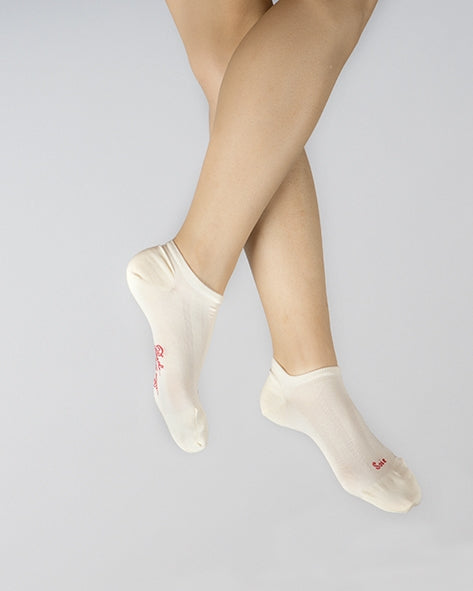 Chaussette invisible en soie ivoire femme - Berthe Aux Grands Pieds